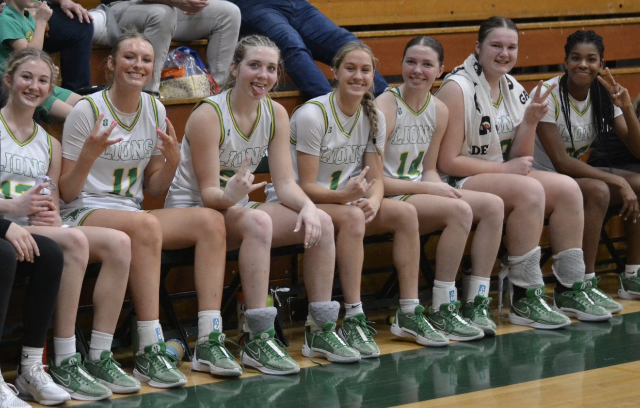 Girls: Lynden Romps To District Final; Squalicum, Lummi Advance ...